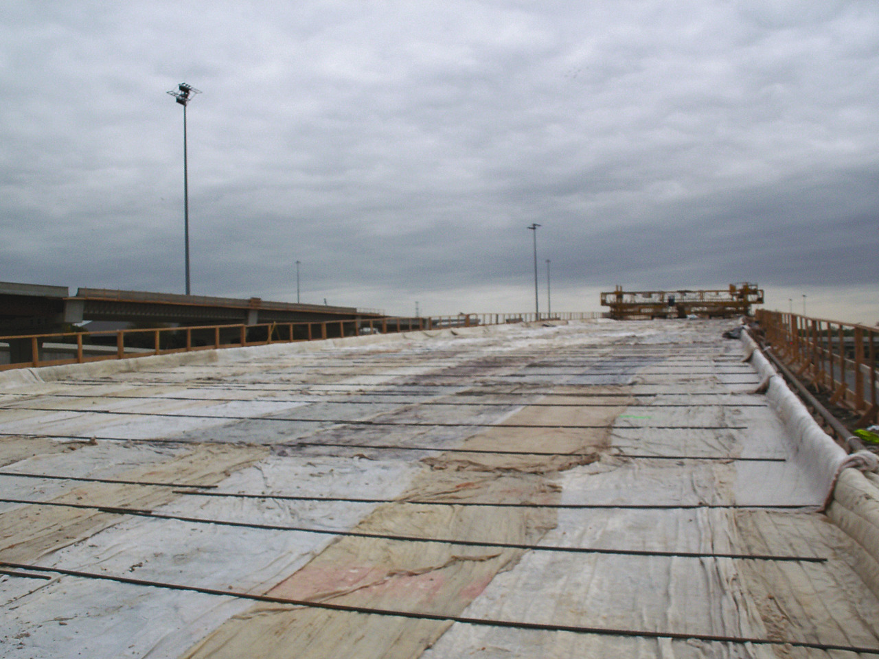 White Cap | 5' x 22' Curing Blanket