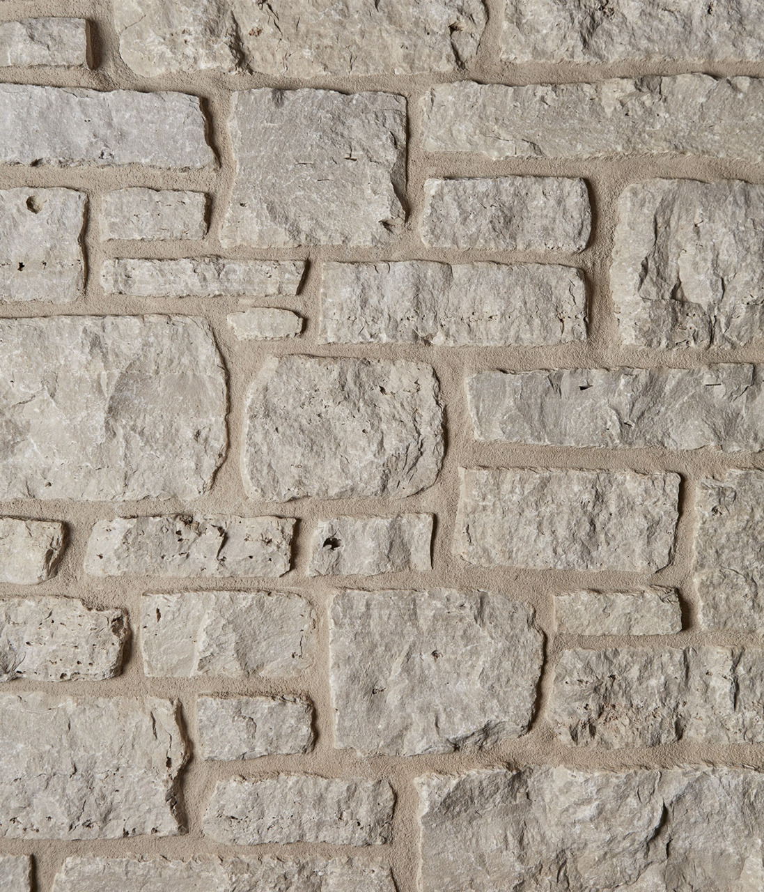 White Cap | Buechel Stone Cream City River Rock Thin Veneer - 100 SF Box