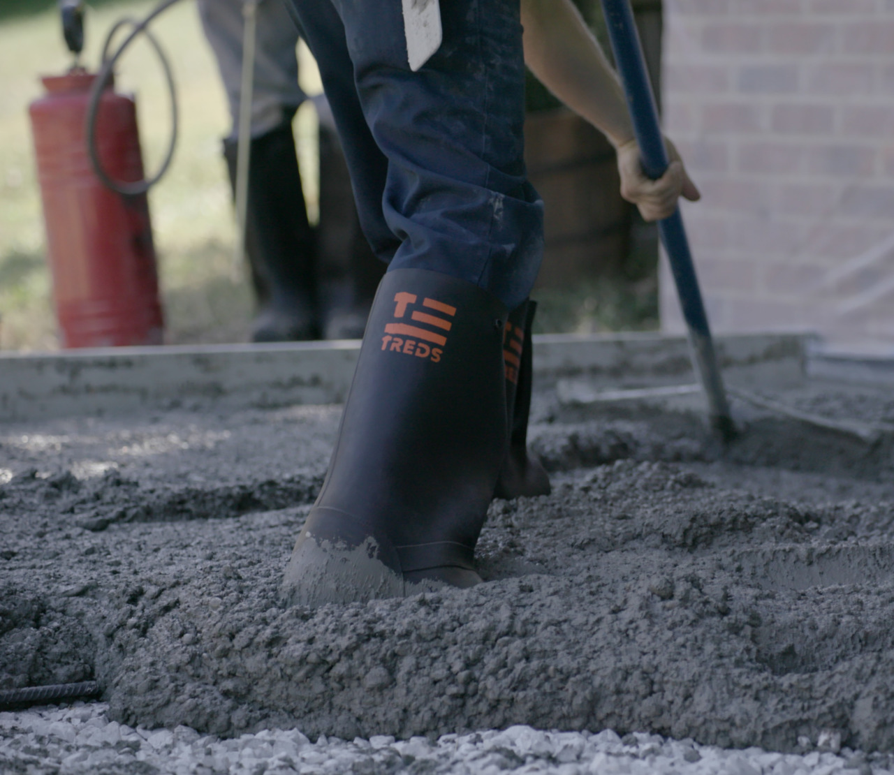 White Cap | TREDS 17" Concrete Over Boot, Size 10.5-11.5, LG